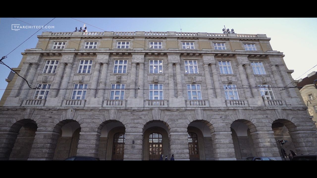 Kaprova ulice a Filozofická fakulta Univerzity Karlovy | Stream